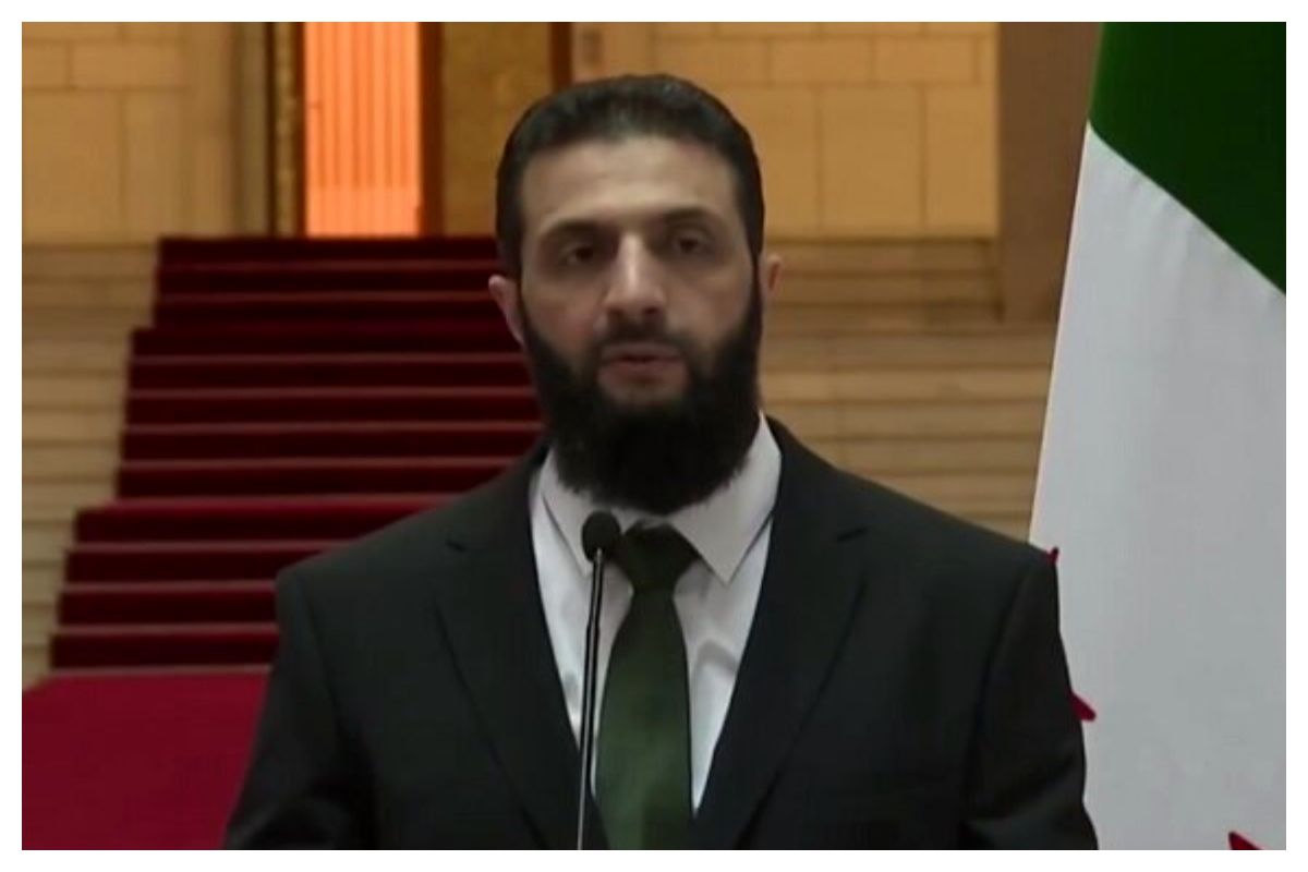 انتشار تصویری از الجولانی در لباس احرام عکس